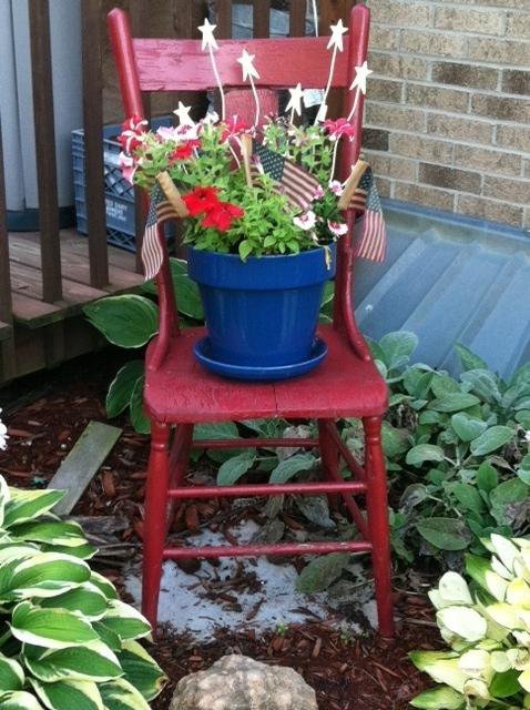 50 Ideas for a Red, White and Blue garden! – Flea Market Gardening