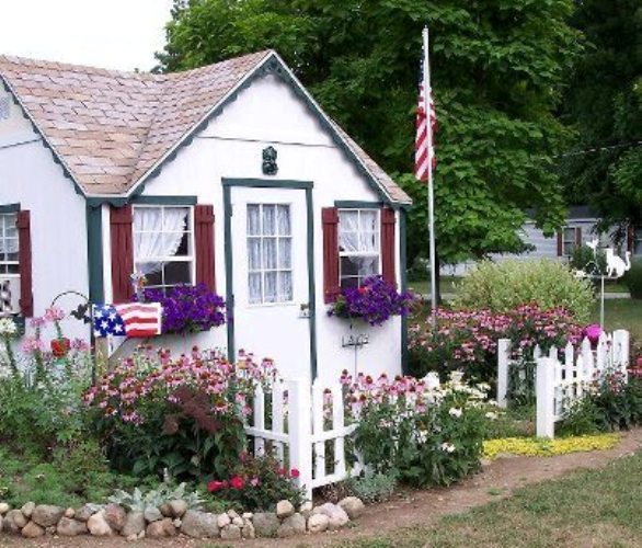 50 Flea Market cottages and sheds: A gallery | Flea Market Gardening
